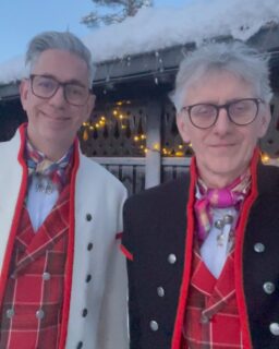 Home – ARNE & CARLOS